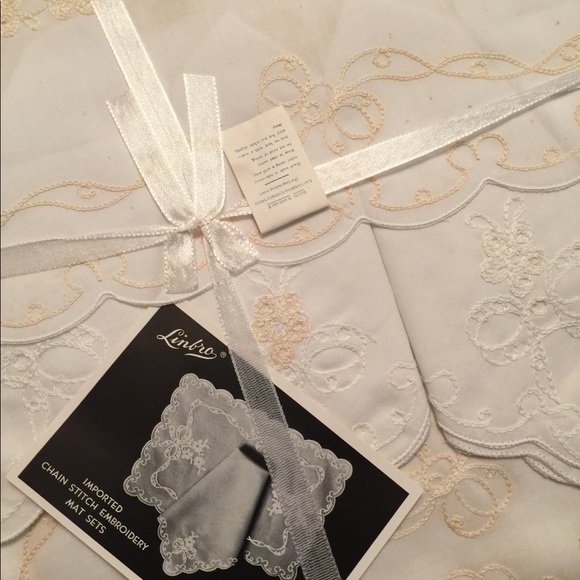 Linbro | Dining | Vintage Linbro Placemat And Napkin Set 4 | Poshmark